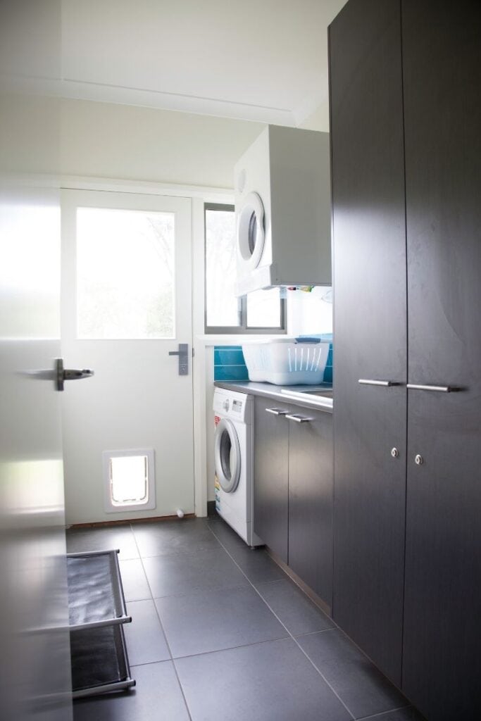 Laundry Room Ventilation: 10 Things You Need to Consider